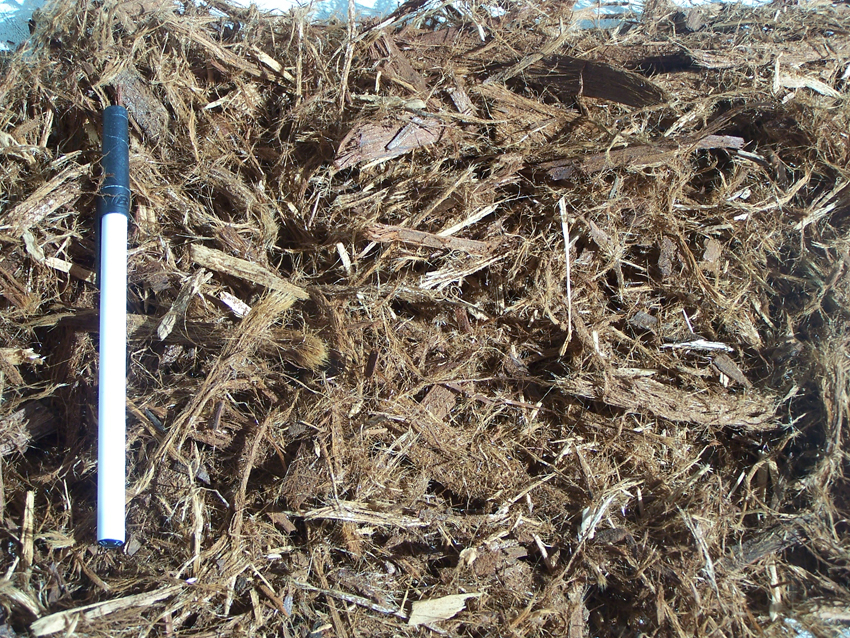 Mulch / Red Cedar / Cascade Cedar / Bark / Natures Best / Playground