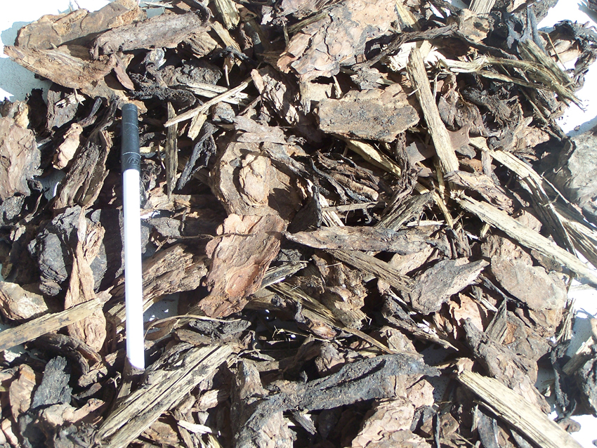 Mulch / Red Cedar / Cascade Cedar / Bark / Natures Best / Playground