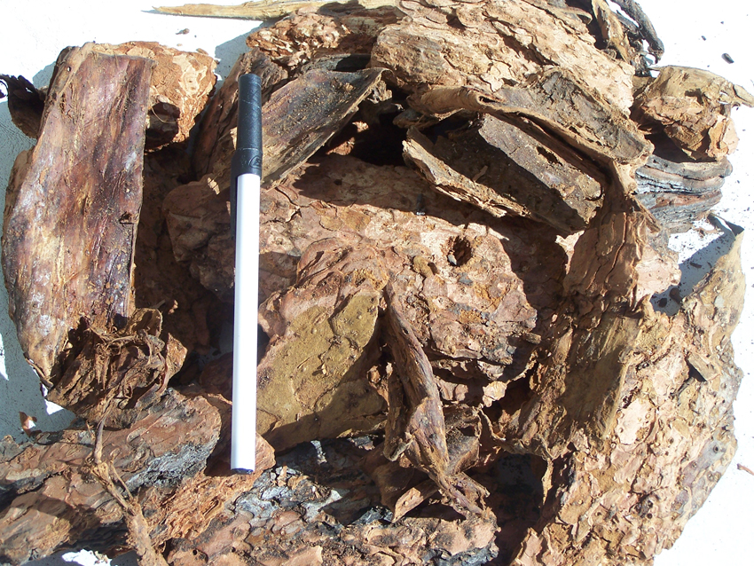 Mulch / Red Cedar / Cascade Cedar / Bark / Natures Best / Playground